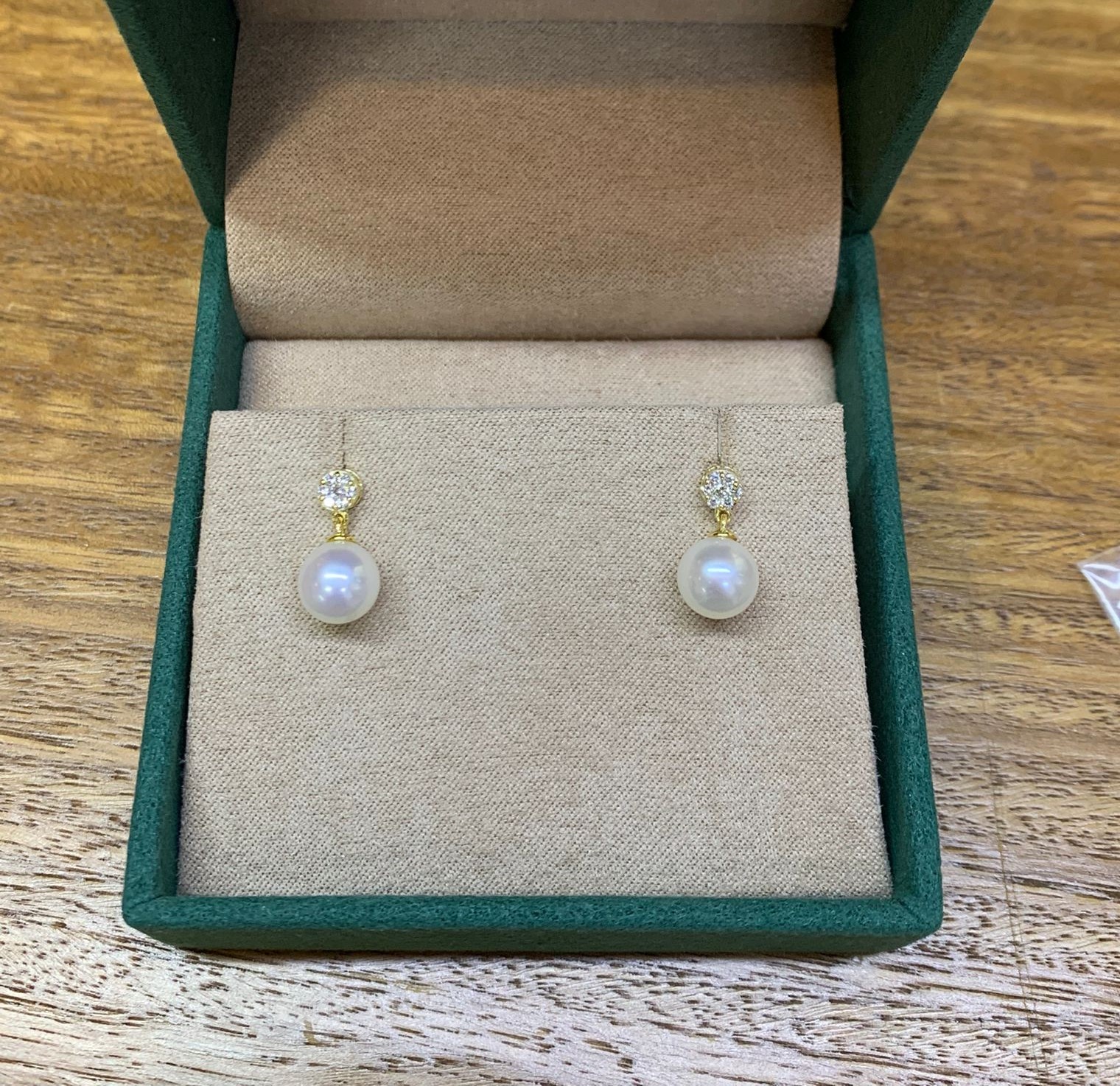 Akari Pearl and Diamond Earrings – Kajal Naina